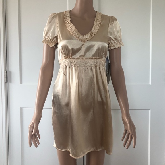 Tramp | Dresses | Tramp Peach Silky Puffy Sleeves Mini Dress Small ...